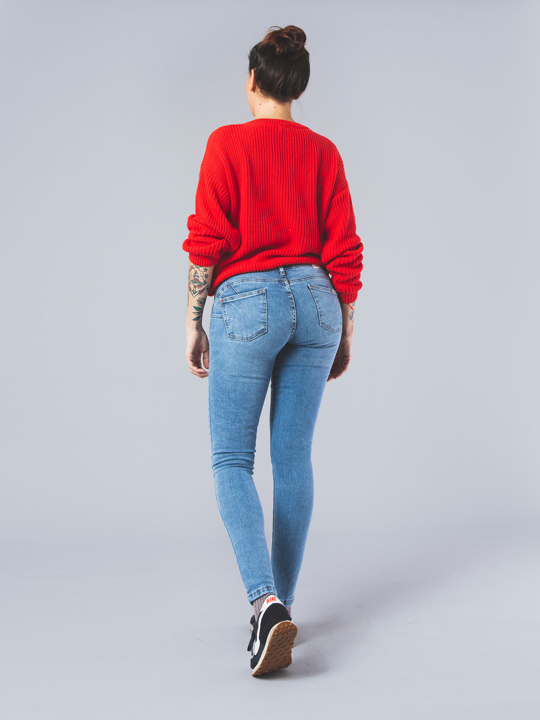 PANTALÓN SKINNY PUSH UP DE MUJER CARLY LIGHT BLUE – capitandenim